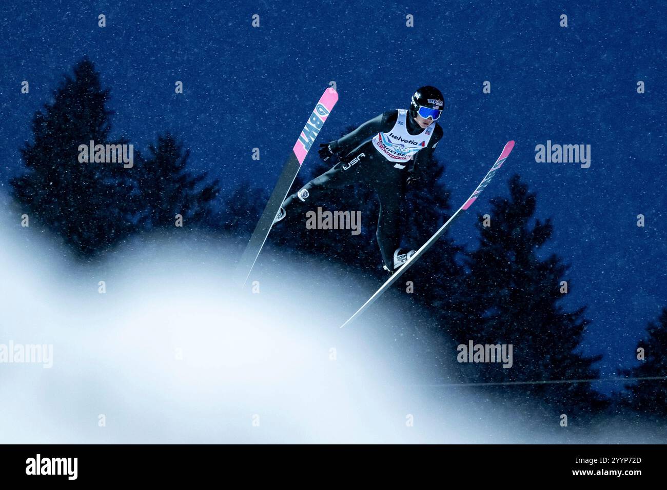 FRANTZ Tate (USA) im Schneetreiben, SUI, FIS Viessmsann Skisprung ...