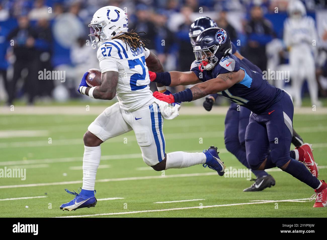 Indianapolis Colts running back Trey Sermon (27) runs the ball past ...