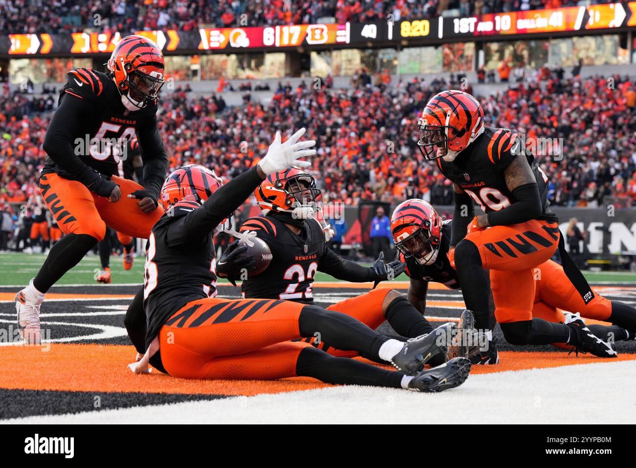 Cincinnati Bengals safety Geno Stone (22) celebrates with teammates ...