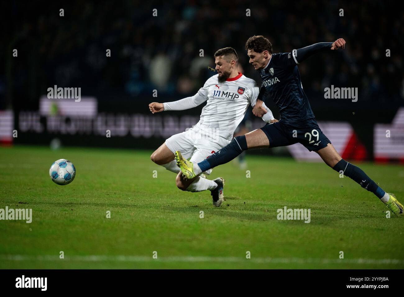Bochum, Germany. 22nd Dec, 2024. Soccer: Bundesliga, VfL Bochum - 1. FC ...