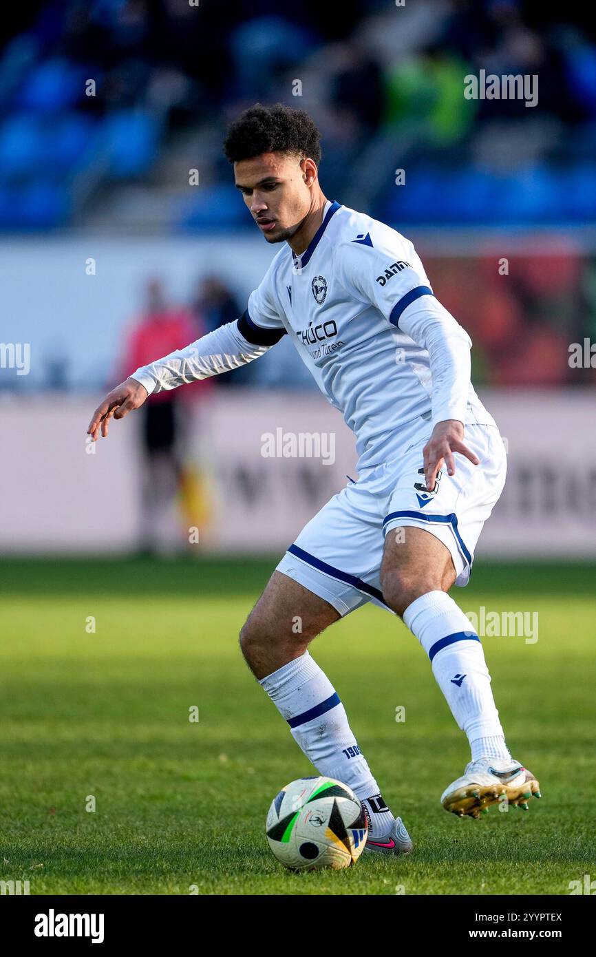 Mannheim, Deutschland. 22nd Dec, 2024. Joel Felix (Bielefeld, 3), am ...