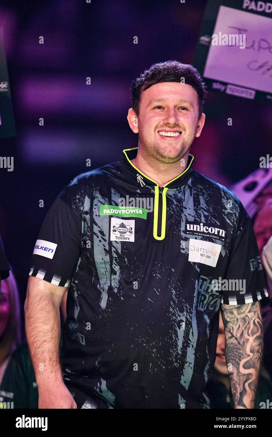 Alexandra Palace, London, UK. 22nd Dec, 2024. 2024/25 PDC Paddy Power ...