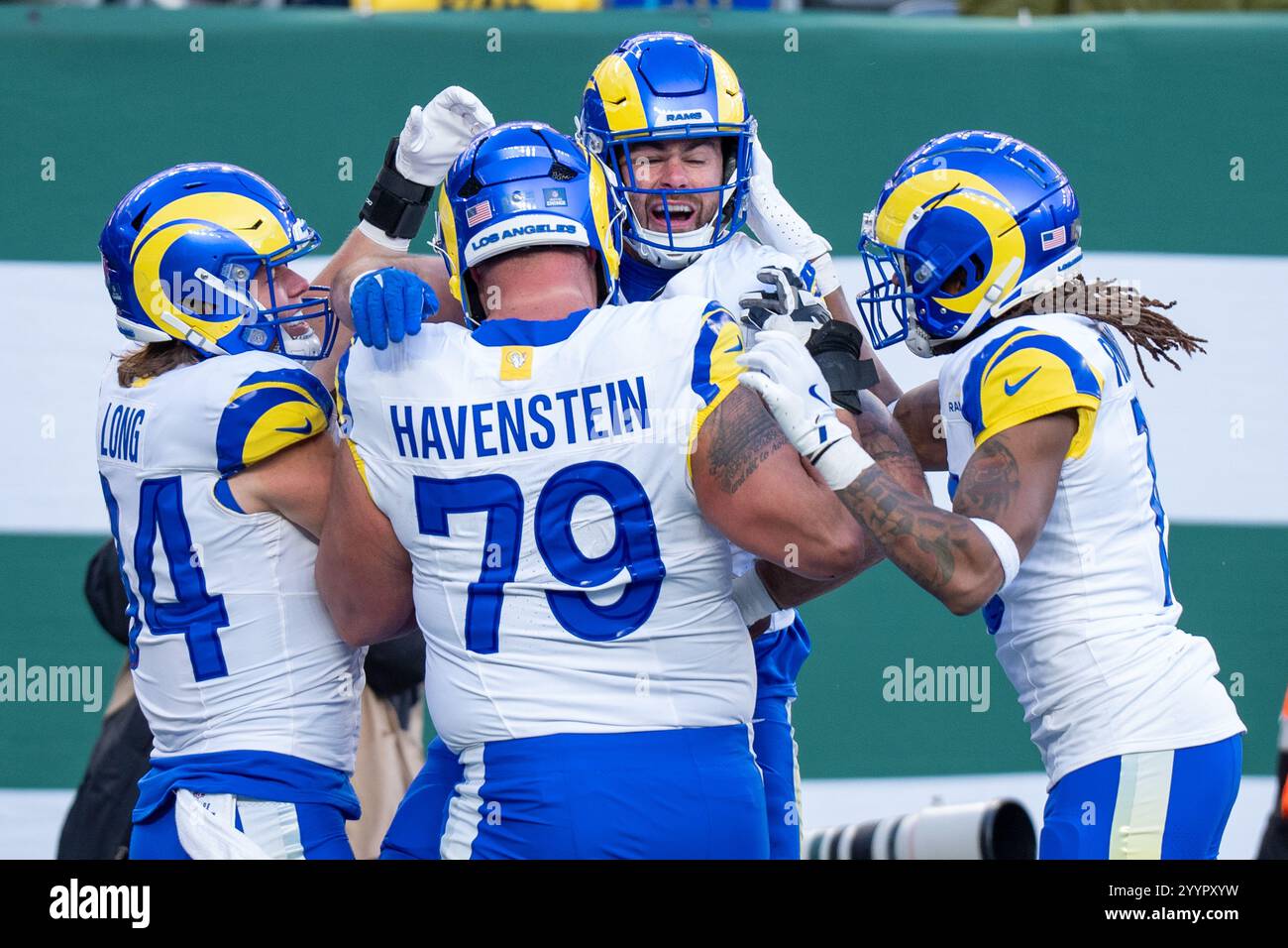 Los Angeles Rams tight end Tyler Higbee (89) celebrates his touchdown ...