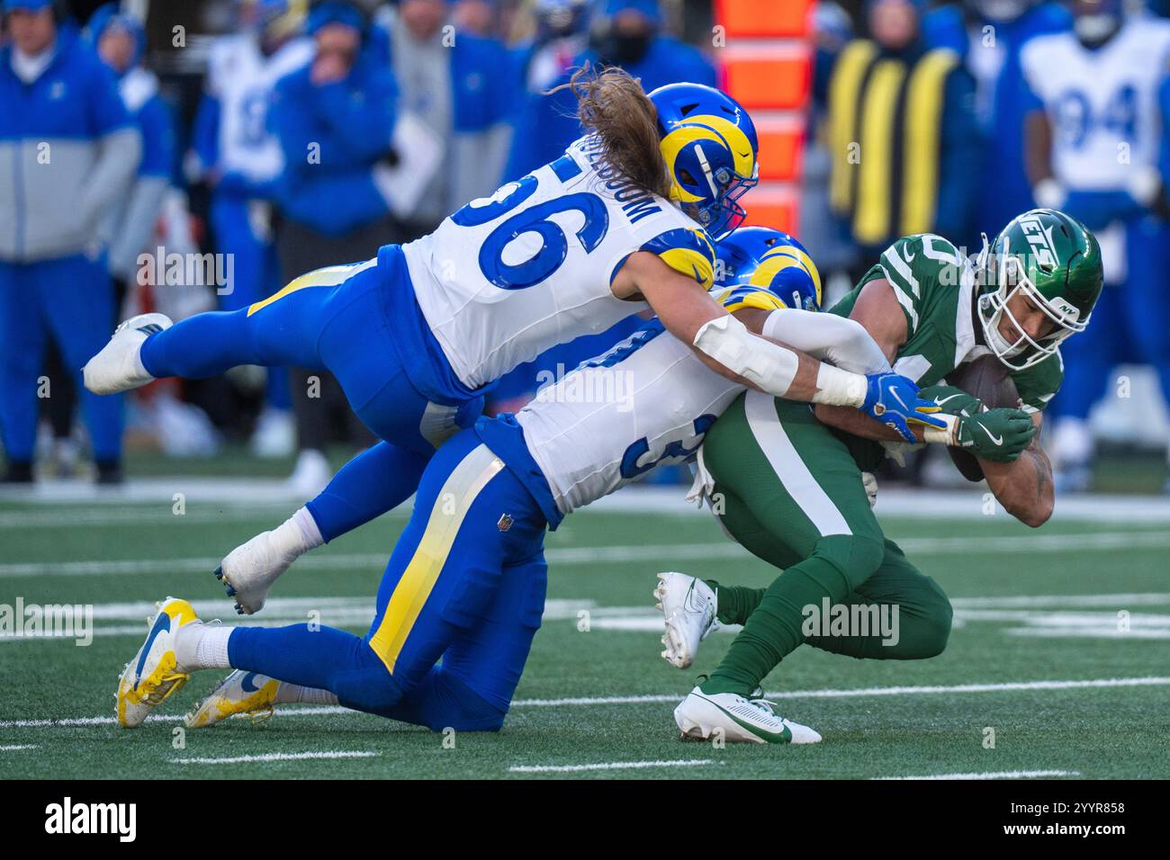 New York Jets wide receiver Allen Lazard (10) with the catch as Los Angeles Rams cornerback Josh ...