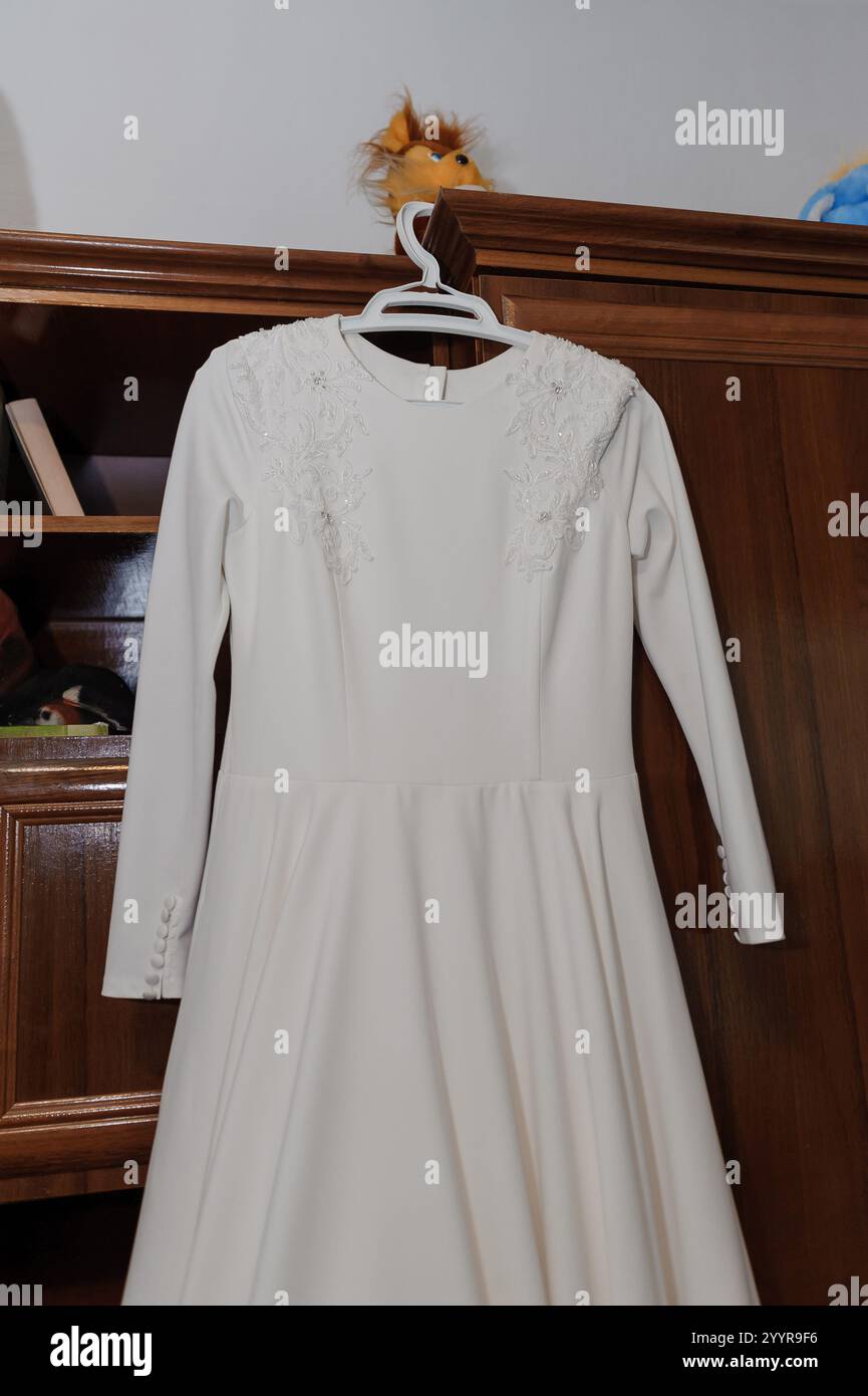 Intricate clothing details hi-res stock photography and images - Alamy