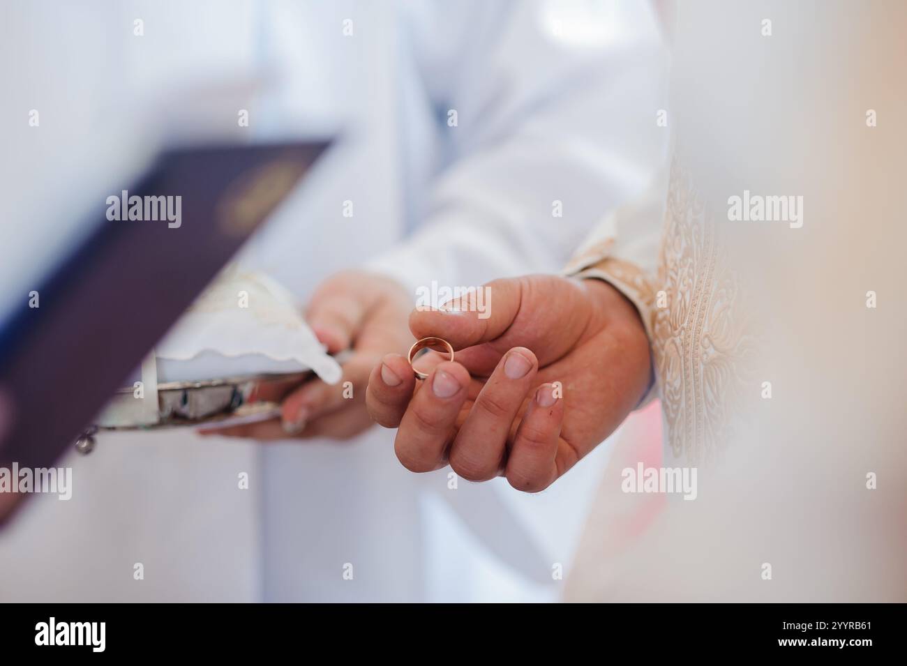Ritual of exchanging rings hi-res stock photography and images - Alamy