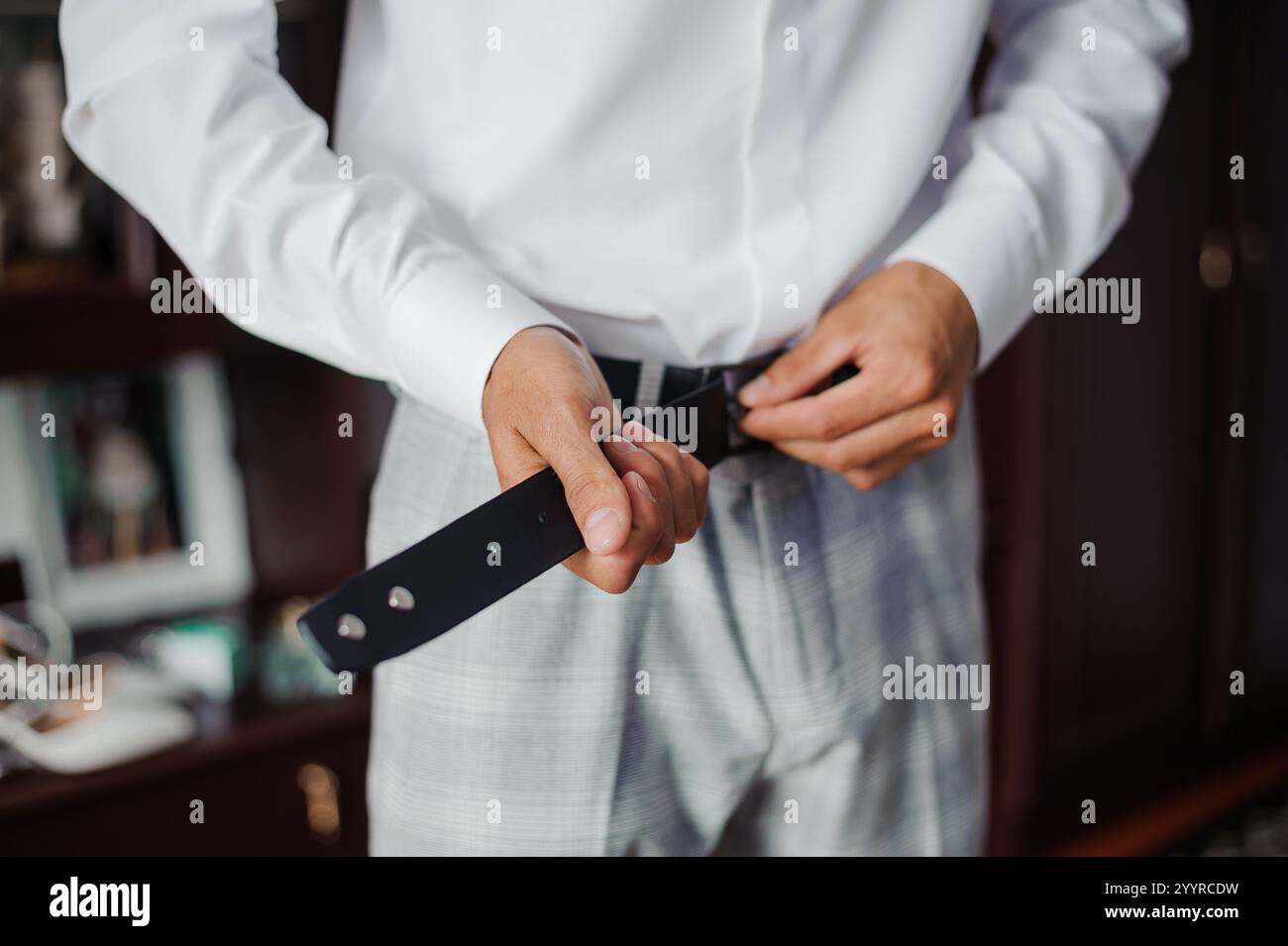 Dressing for the ceremony hi-res stock photography and images - Alamy