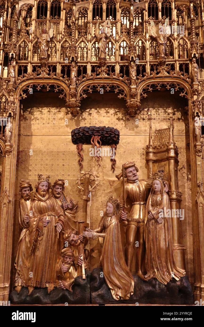 Dijon (21) Retable des saints et martyrs - 03 Stock Photo - Alamy