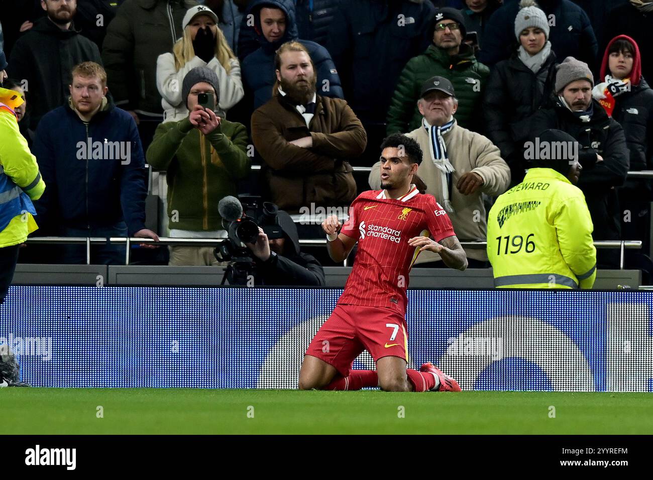 London, UK. 22nd Dec, 2024. GOAL Luis Diaz of Liverpool opens the ...