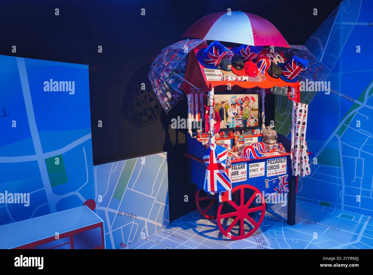 Iconic british items hi-res stock photography and images - Alamy