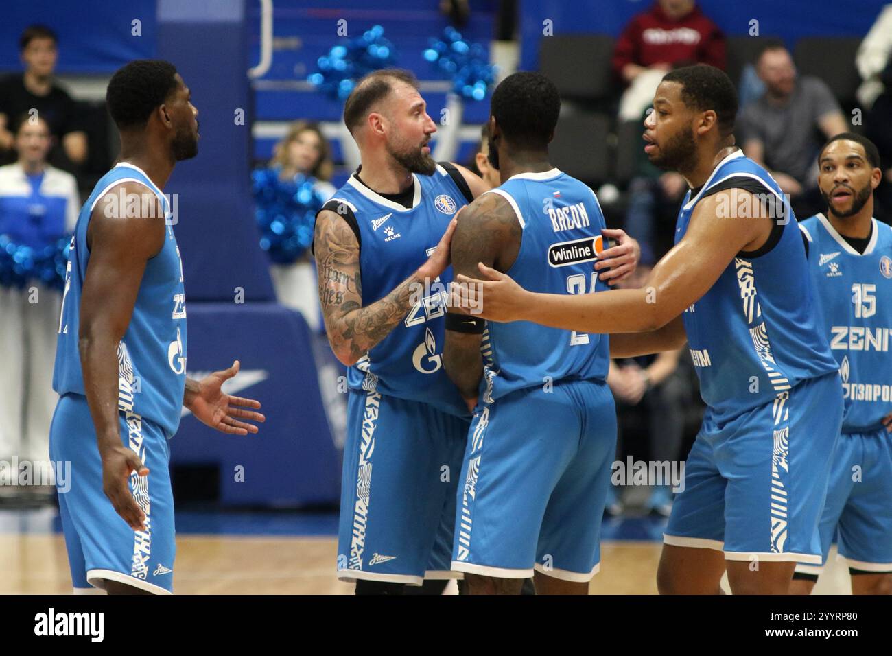 Saint Petersburg, Russia. 22nd Dec, 2024. Alex Poythress (L), Sergey ...