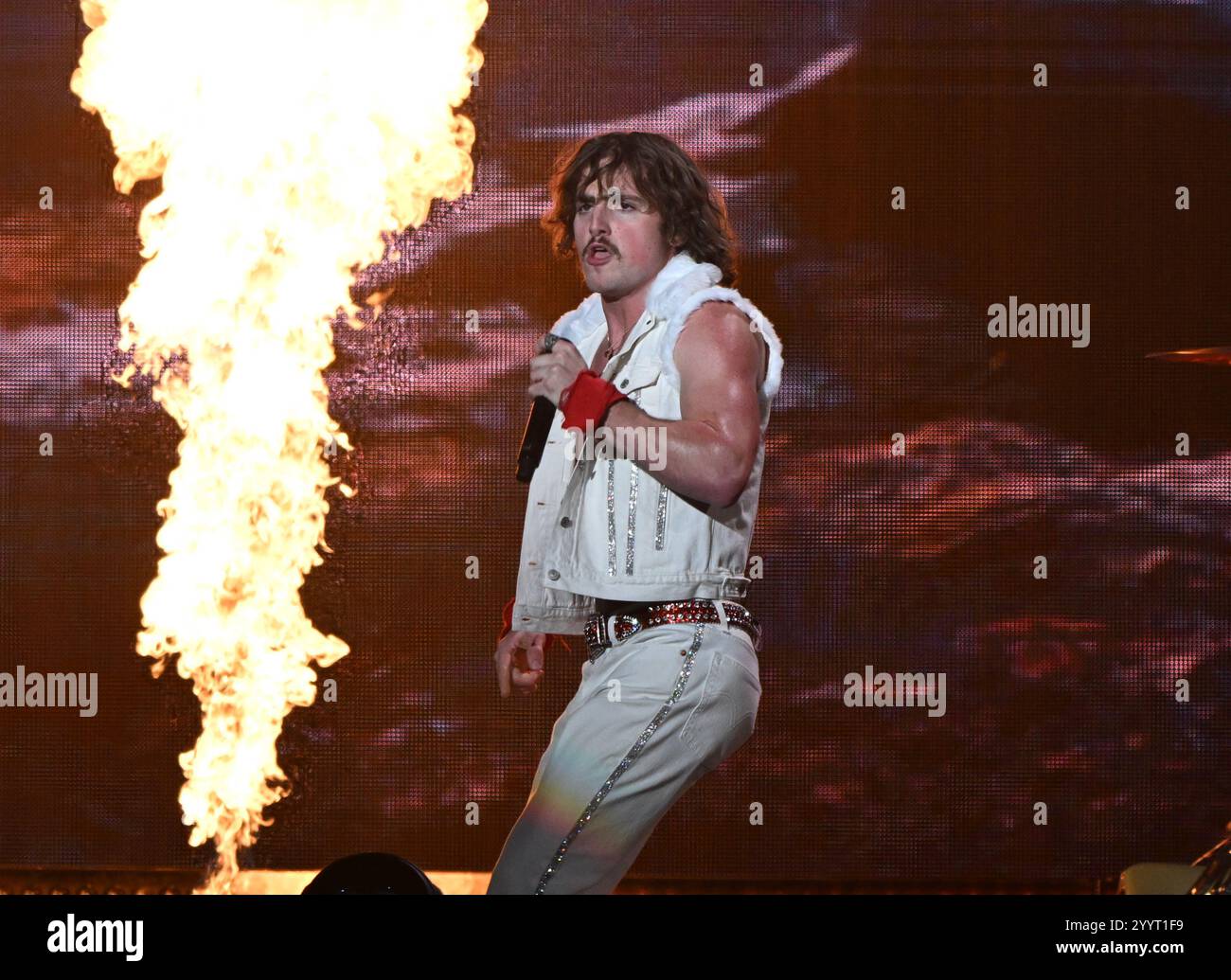 Miami, FL, USA. 21st Dec, 2024. Benson Boone performs during The ...