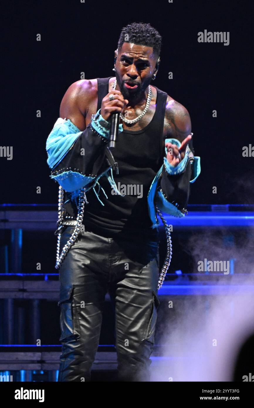 Miami, FL, USA. 21st Dec, 2024. Jason Derulo performs during The ...
