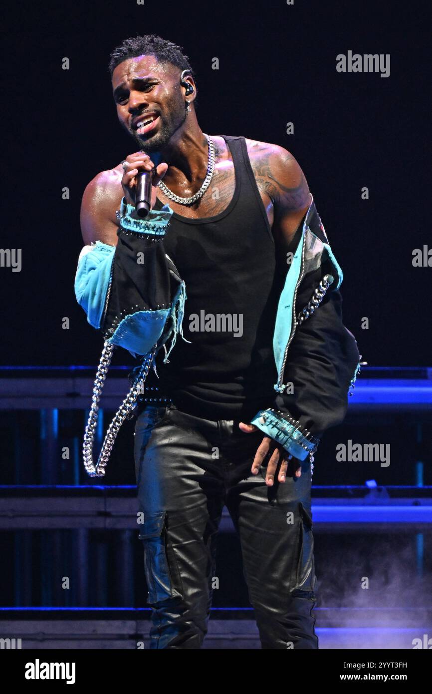 Miami, FL, USA. 21st Dec, 2024. Jason Derulo performs during The ...