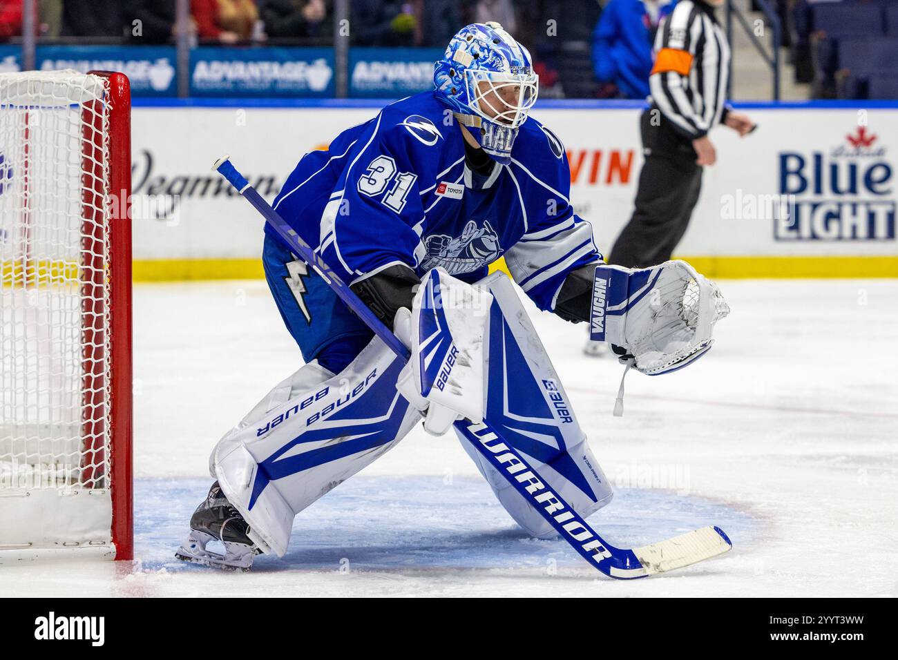 Rochester, New York, USA. 18th Dec, 2024. Syracuse Crunch goaltender ...