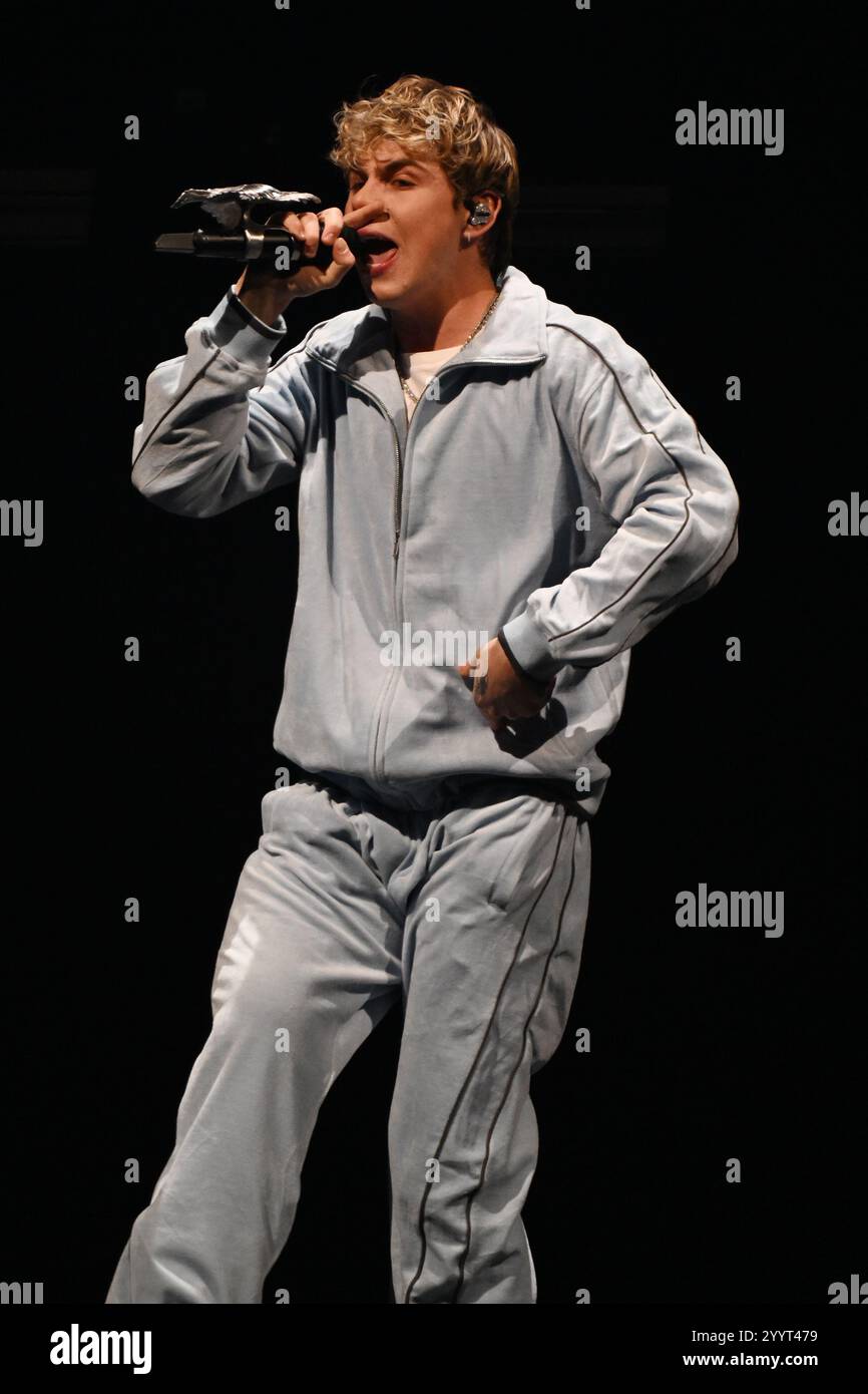 Miami, FL, USA. 21st Dec, 2024. The Kid LAROI performs during The ...