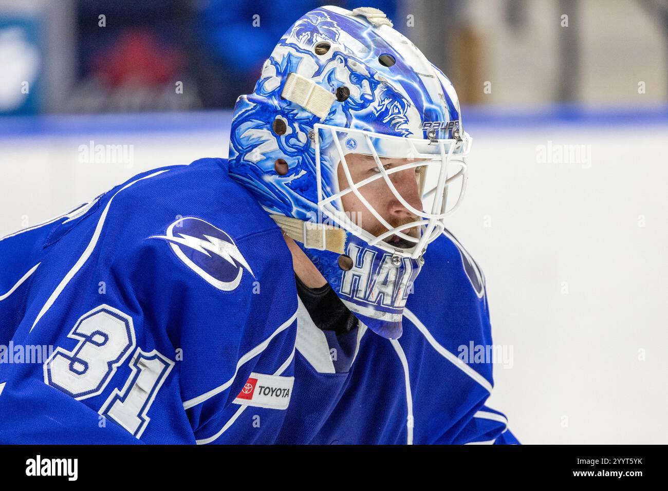 Rochester, New York, USA. 18th Dec, 2024. Syracuse Crunch goaltender ...