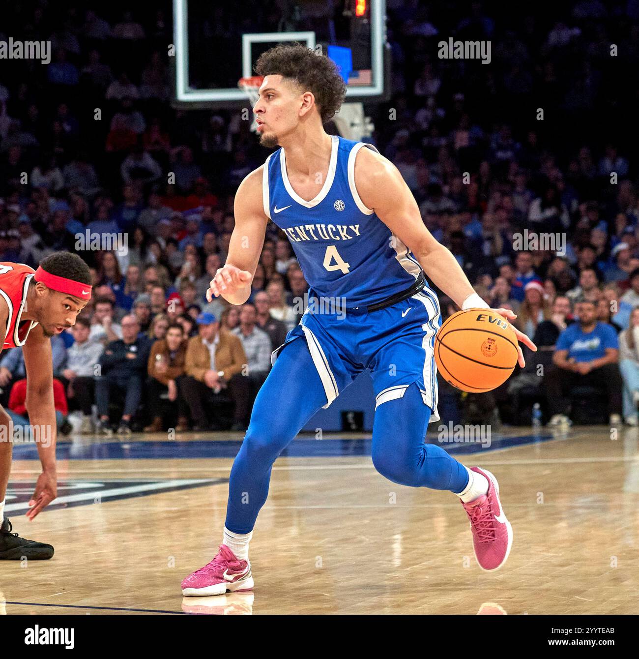 Kentucky Wildcats guard Koby Brea (4) looks to make a play against the ...