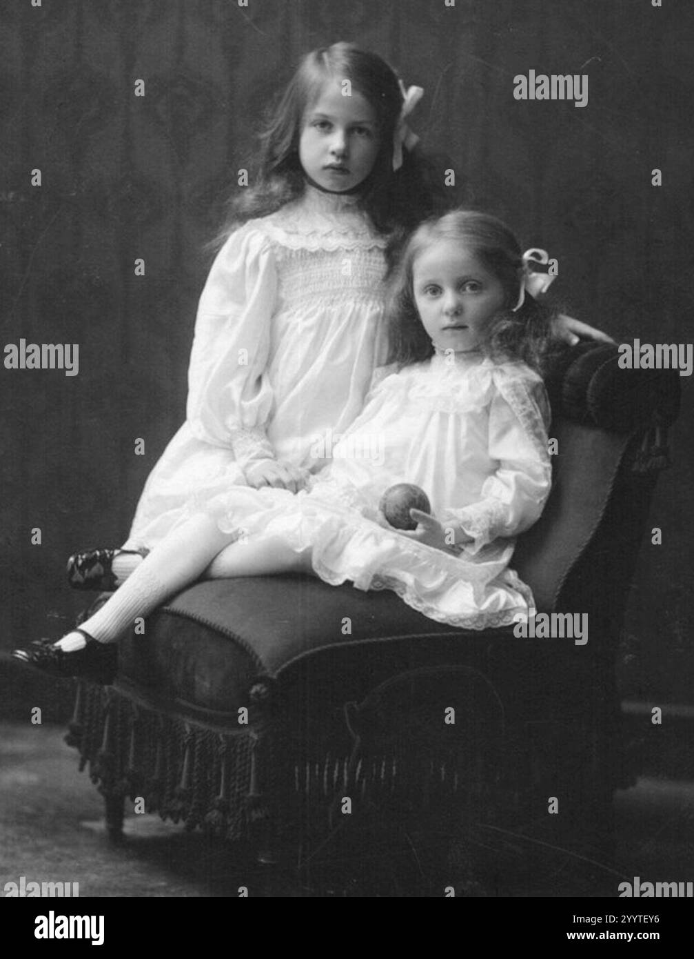 Chicas en vintage hi-res stock photography and images - Alamy