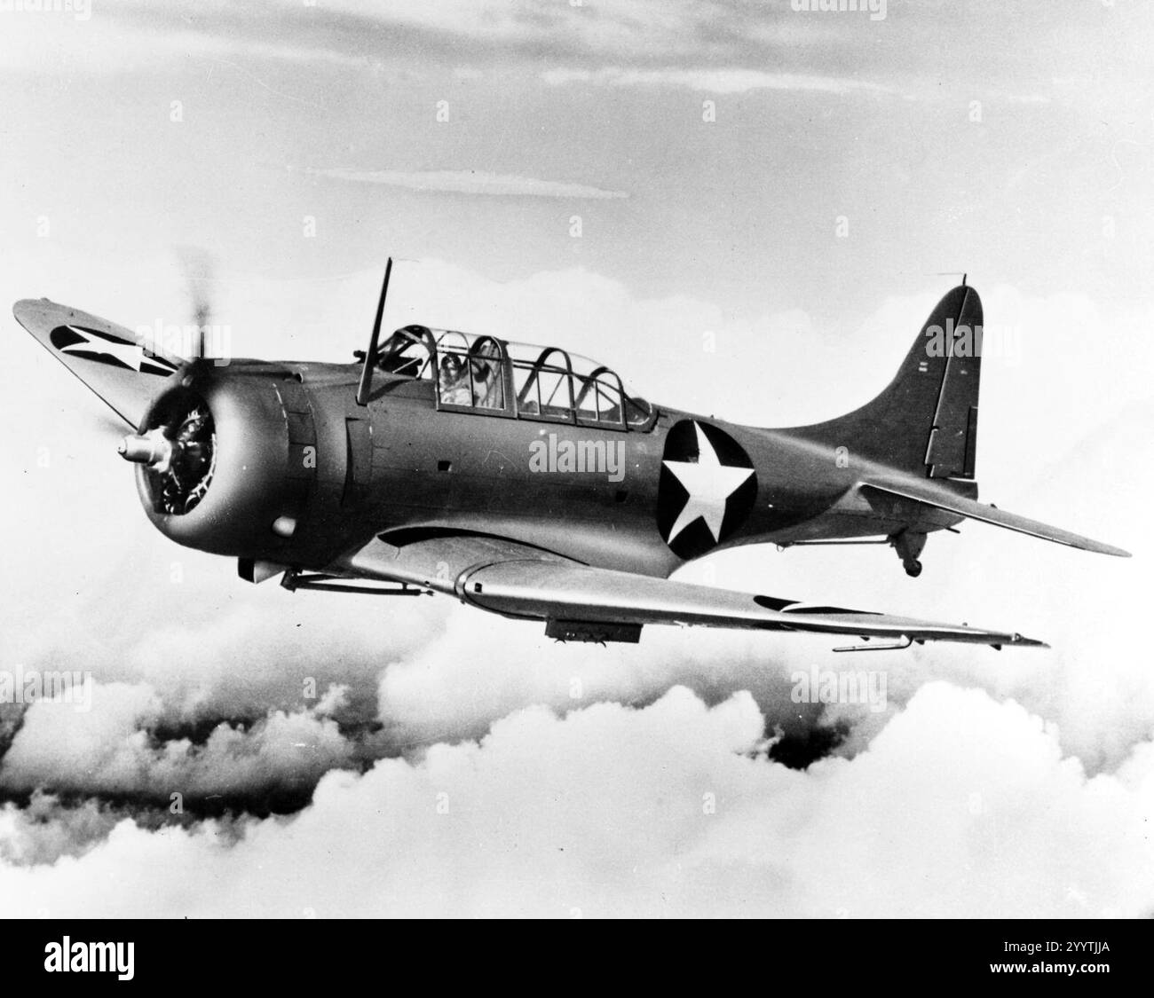Douglas SBD-4 Dauntless in flight, in 1943 Stock Photo - Alamy