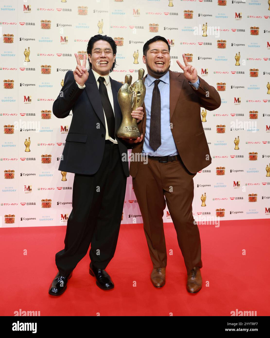 Comedian duo "Reiwa Roman", Takahira Kuruma (L) and Matsui Kemuri ...