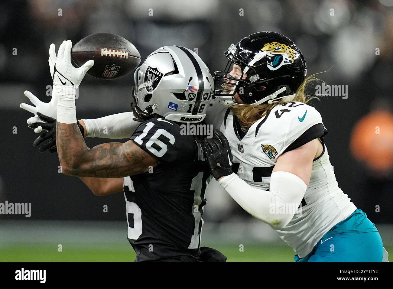 Jacksonville Jaguars safety Andrew Wingard (42) breaks up a pass ...