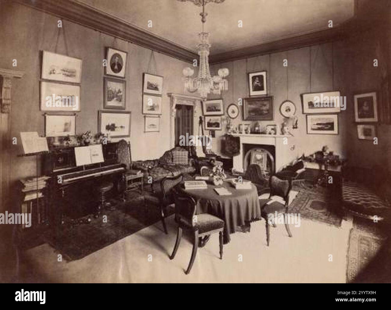 Drawing Room Queens Cross - George Washington Wilson Stock Photo - Alamy