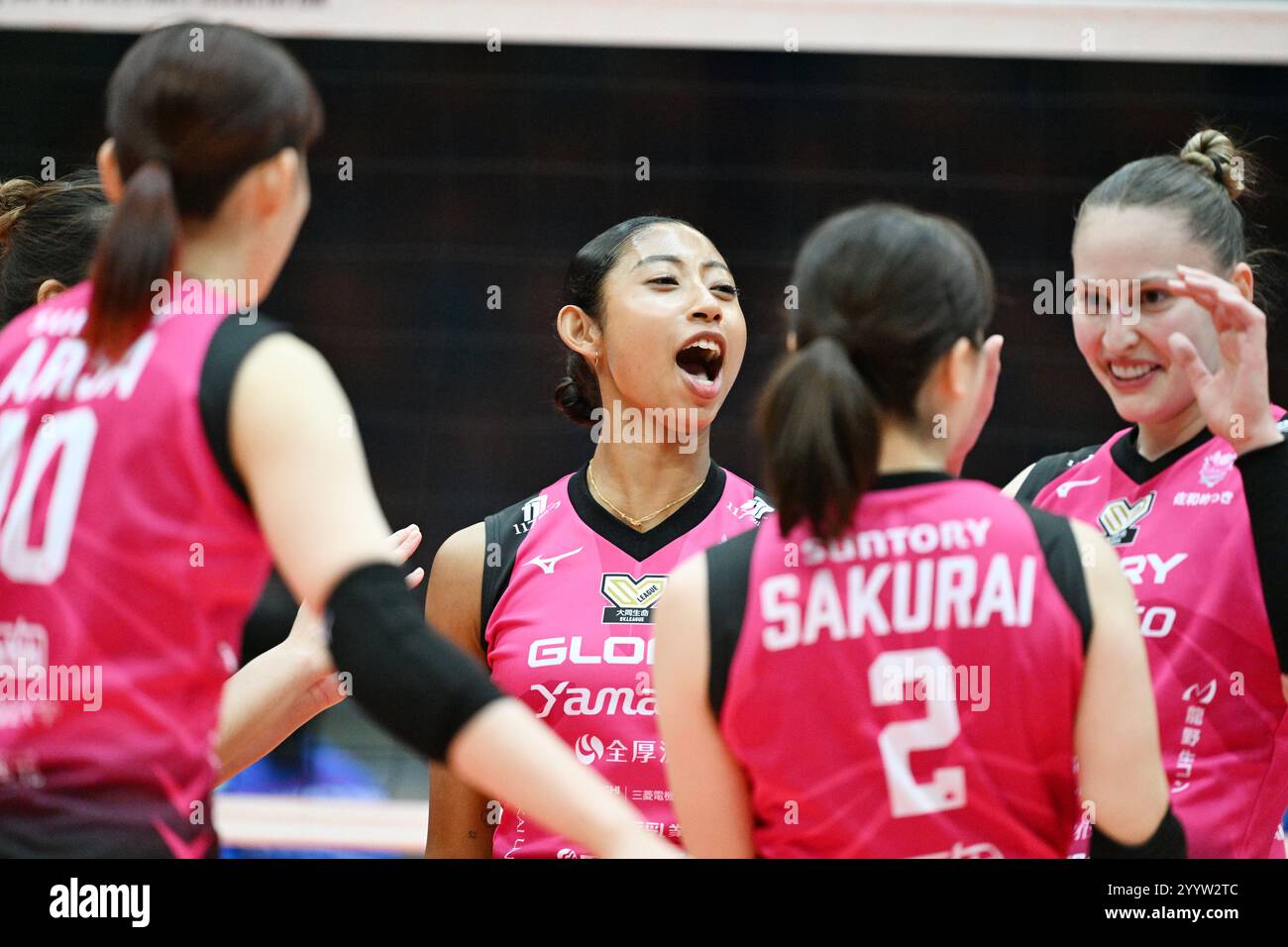 Osaka, Japan. Credit: MATSUO. 21st Dec, 2024. Airi Miyabe Volleyball : 2024 All Japan Women's ...