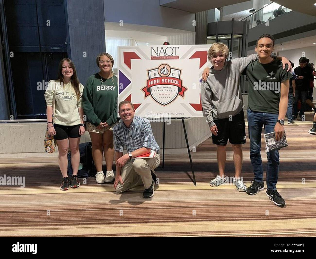 Quiz bowl hi-res stock photography and images - Alamy