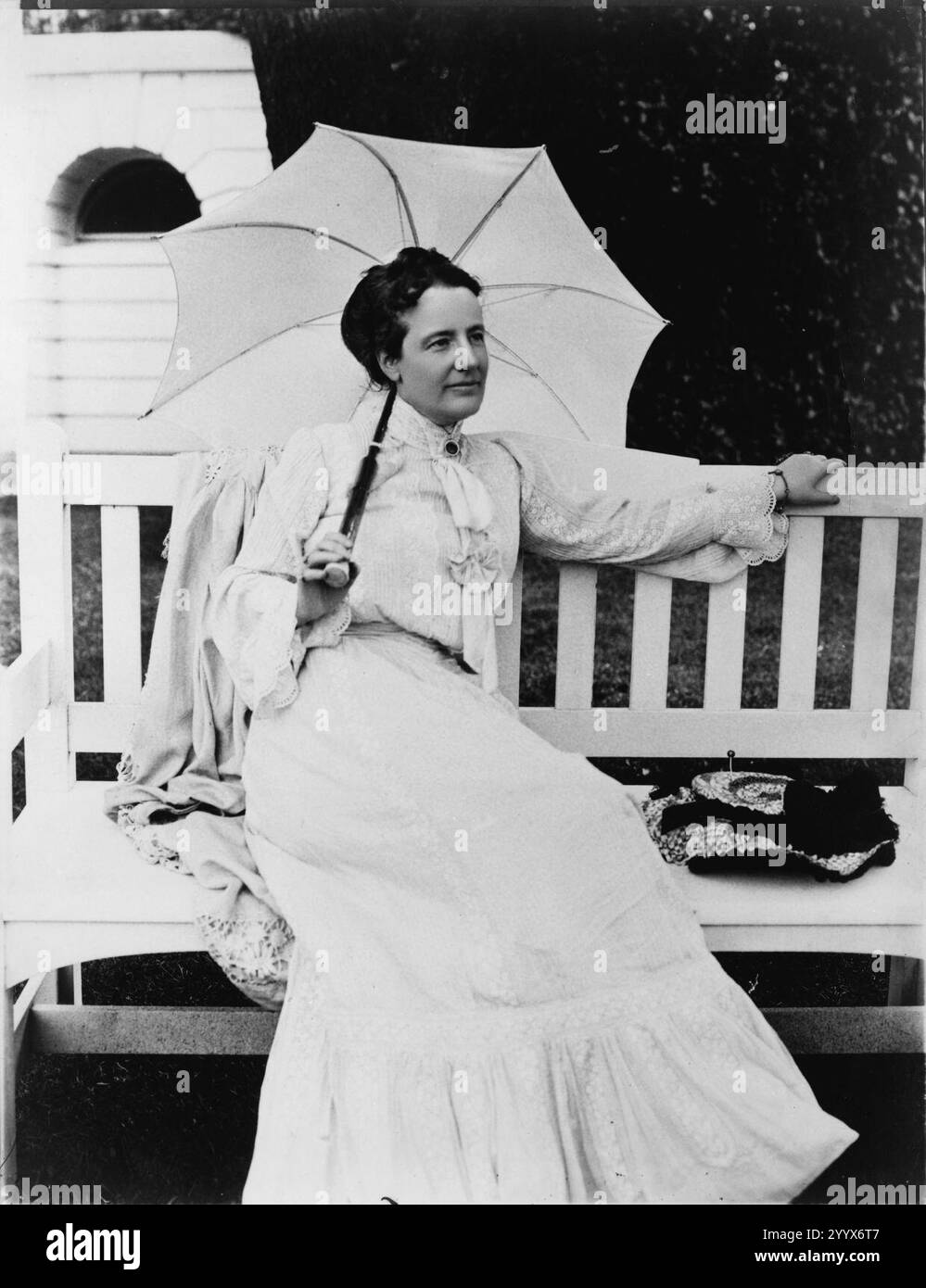 Edith Kermit Carow Roosevelt, full-length portrait, seated on bench ...