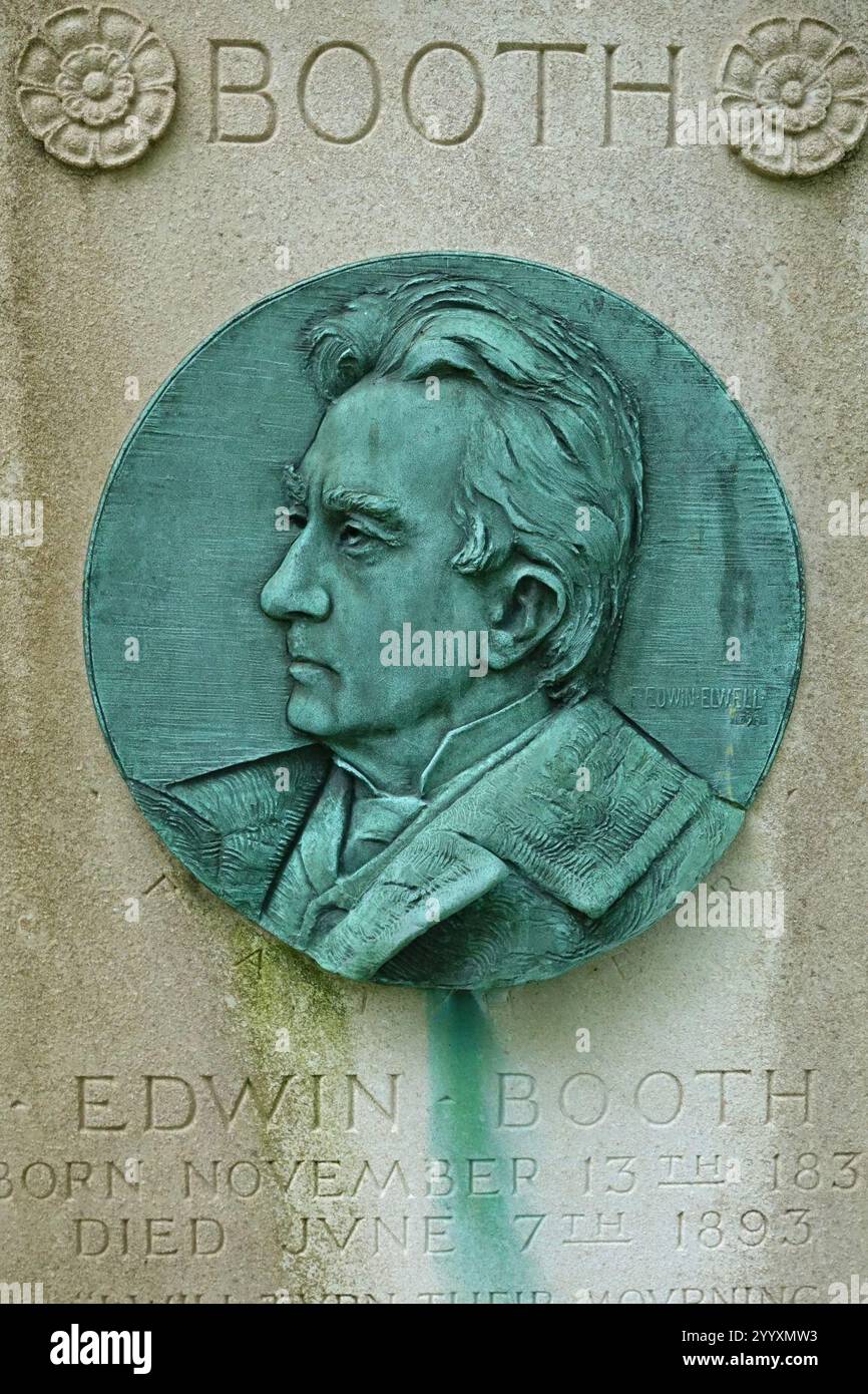 Edwin Booth detail - Mount Auburn Cemetery Stock Photo - Alamy