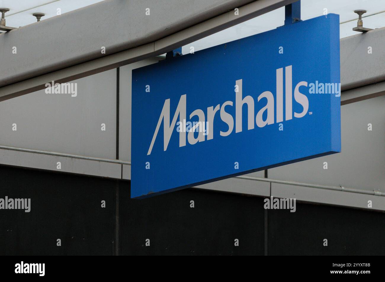 Marshalls clothing hi-res stock photography and images - Alamy
