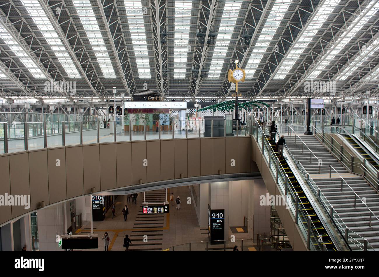 Spaceframe roof hi-res stock photography and images - Alamy