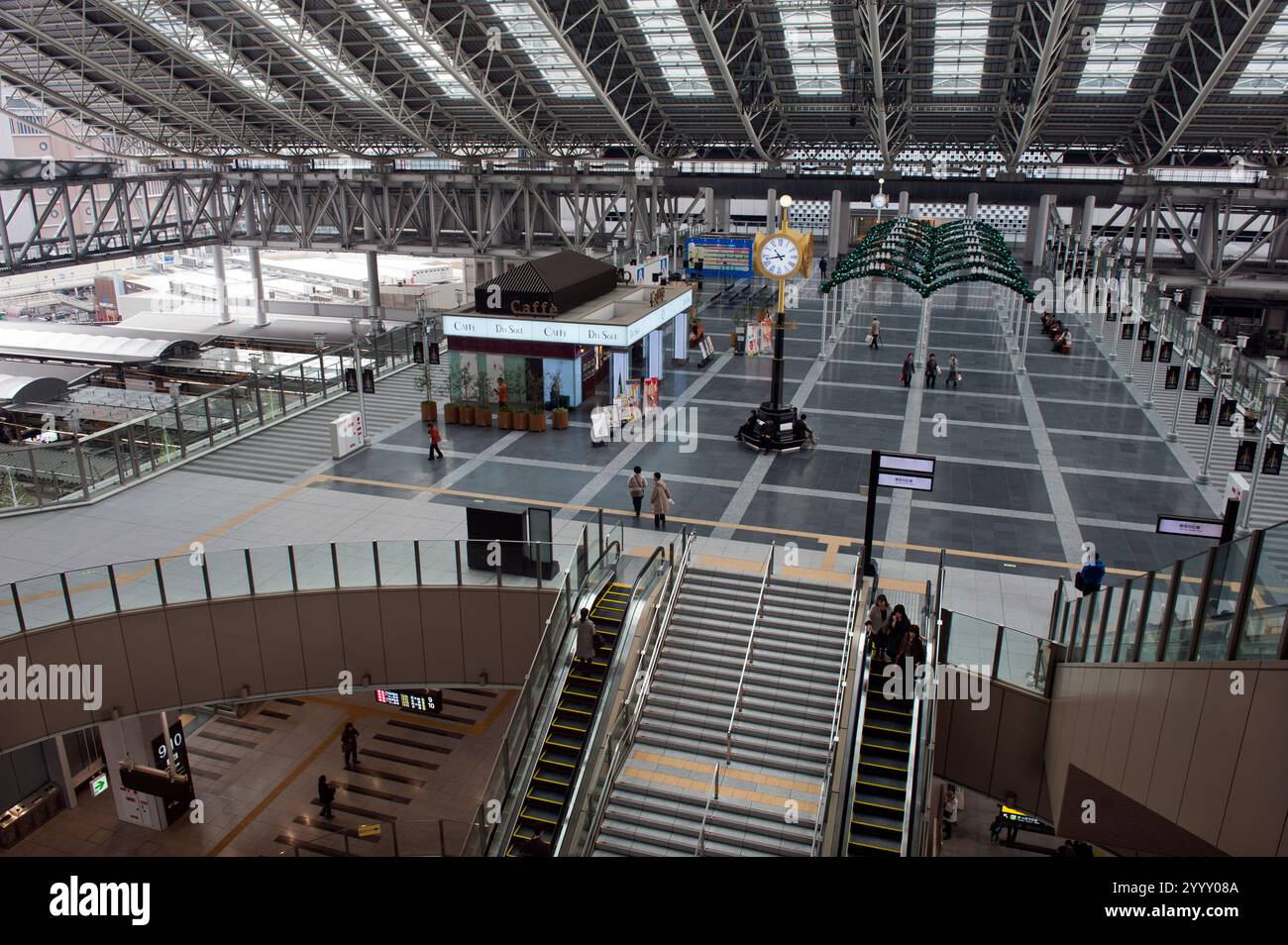 Spaceframe roof hi-res stock photography and images - Alamy