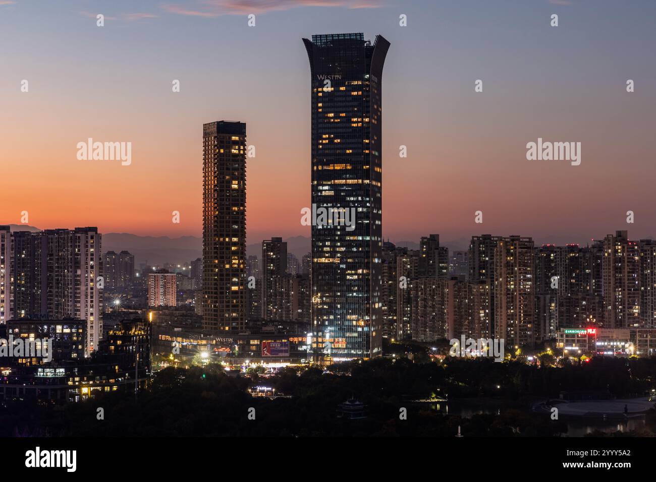A view of urban high-rise buildings in Wenzhou, Zhejiang province ...