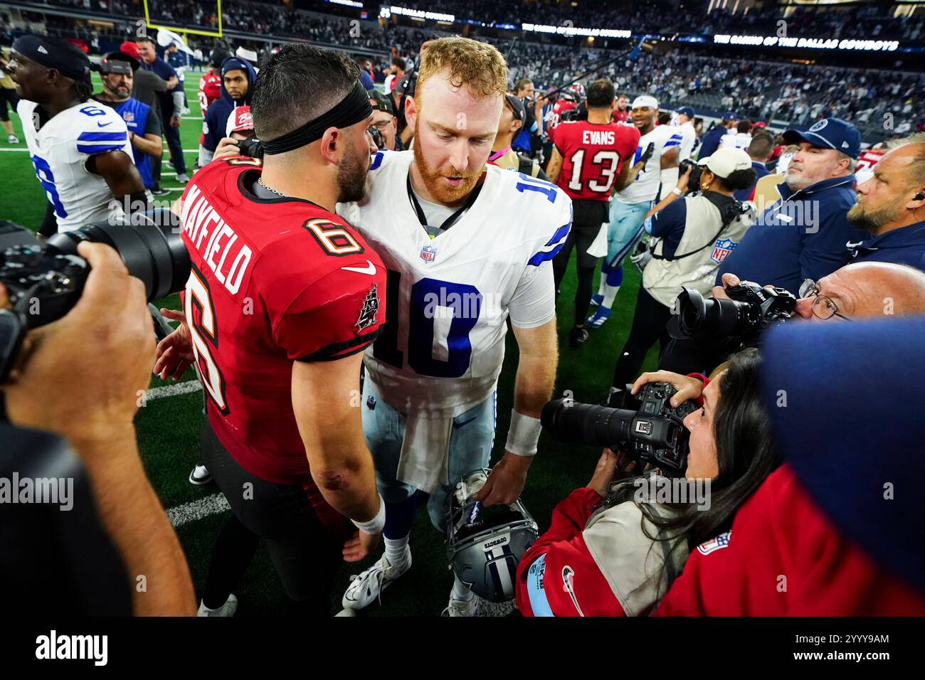Tampa Bay Buccaneers quarterback Baker Mayfield (6) and Dallas Cowboys ...