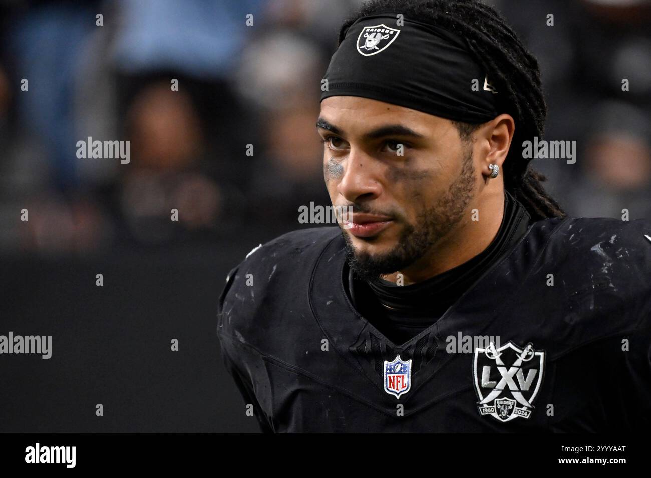 Las Vegas Raiders safety Tre'von Moehrig (7) looks on during an NFL ...