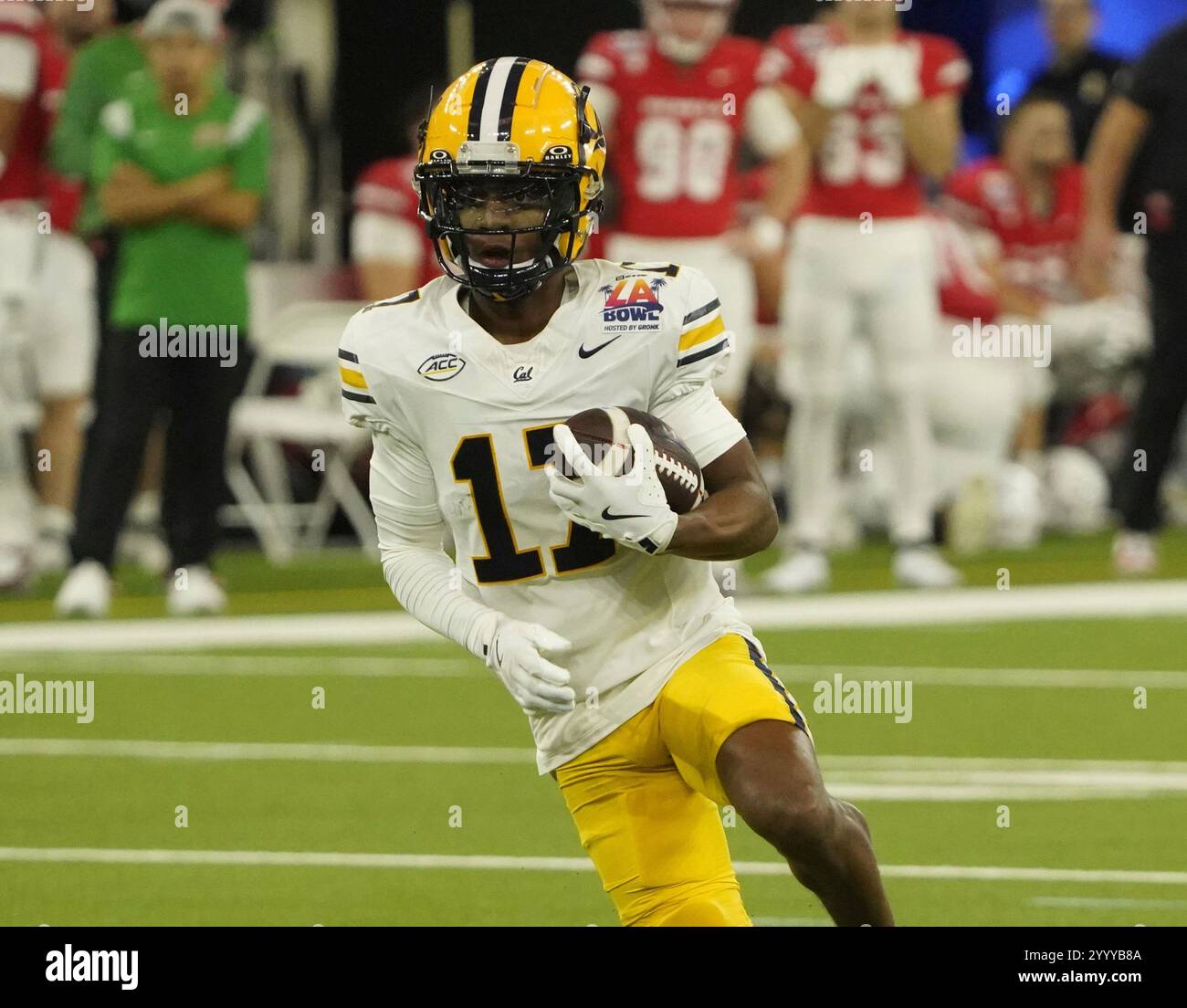 California wide receiver Josiah Martin (17) makes a play during an NCAA ...