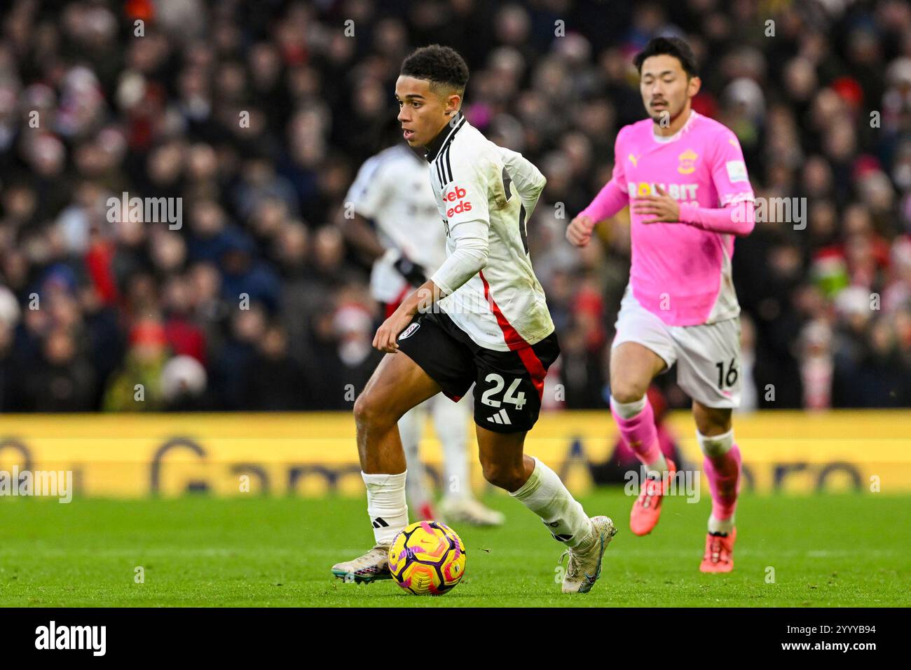 London, UK. 22nd Dec, 2024. LONDON, ENGLAND - DECEMBER 22: Josh King of ...