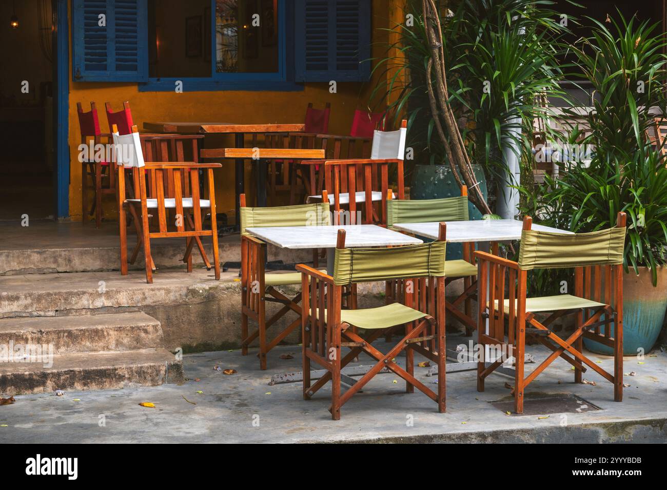 Retro romantic restaurant, cafe in the small Vietnamese town of Hoi An ...