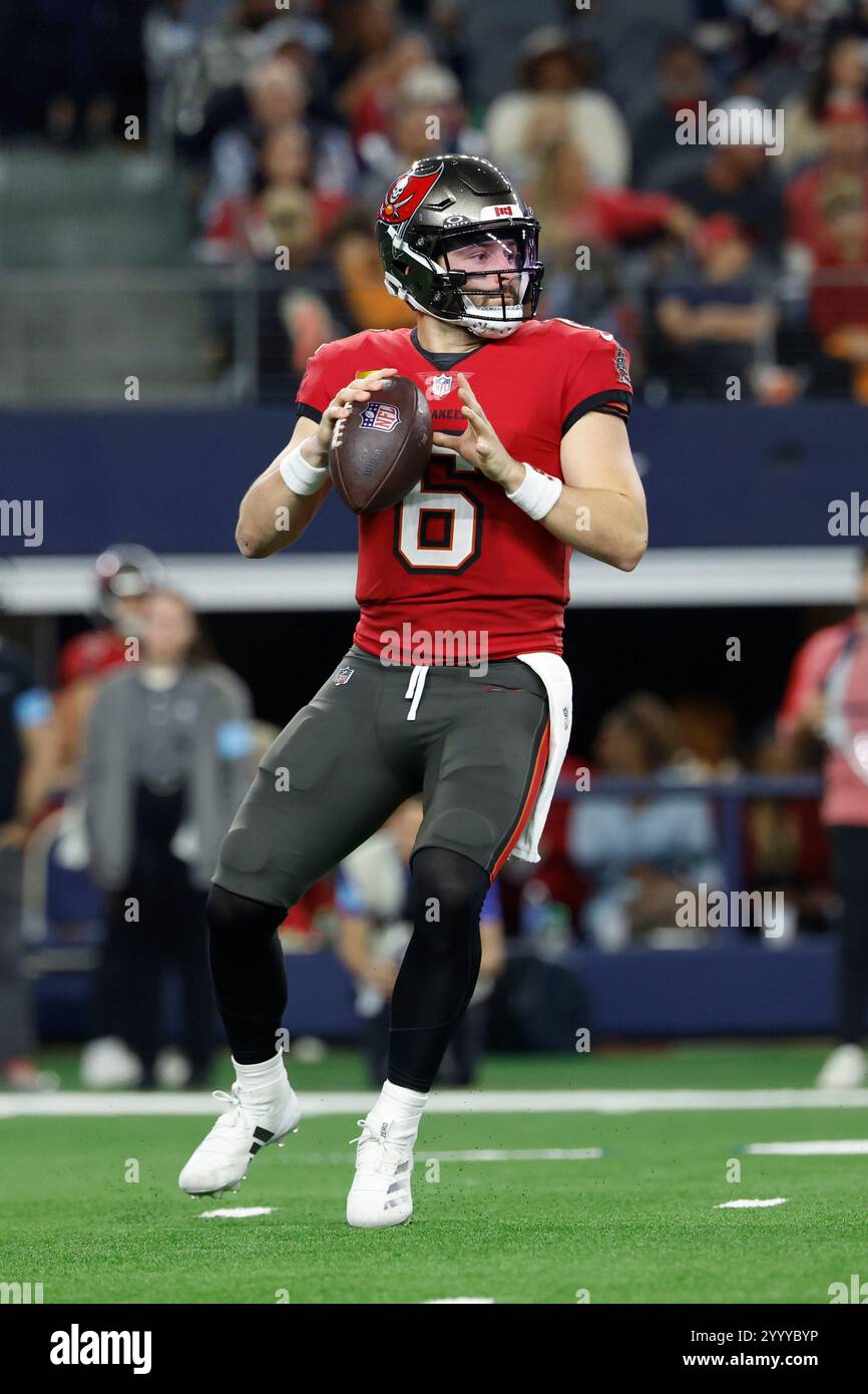 Tampa Bay Buccaneers quarterback Baker Mayfield (6) looks to pass ...