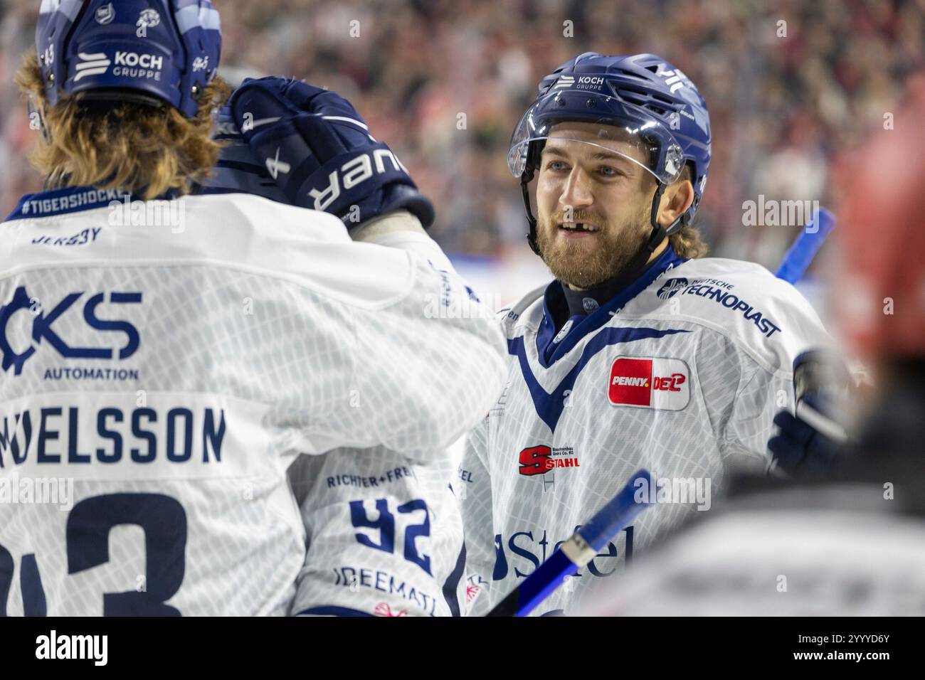Koeln, Deutschland. 22nd Dec, 2024. Philip Samuelsson (Straubing Tigers ...