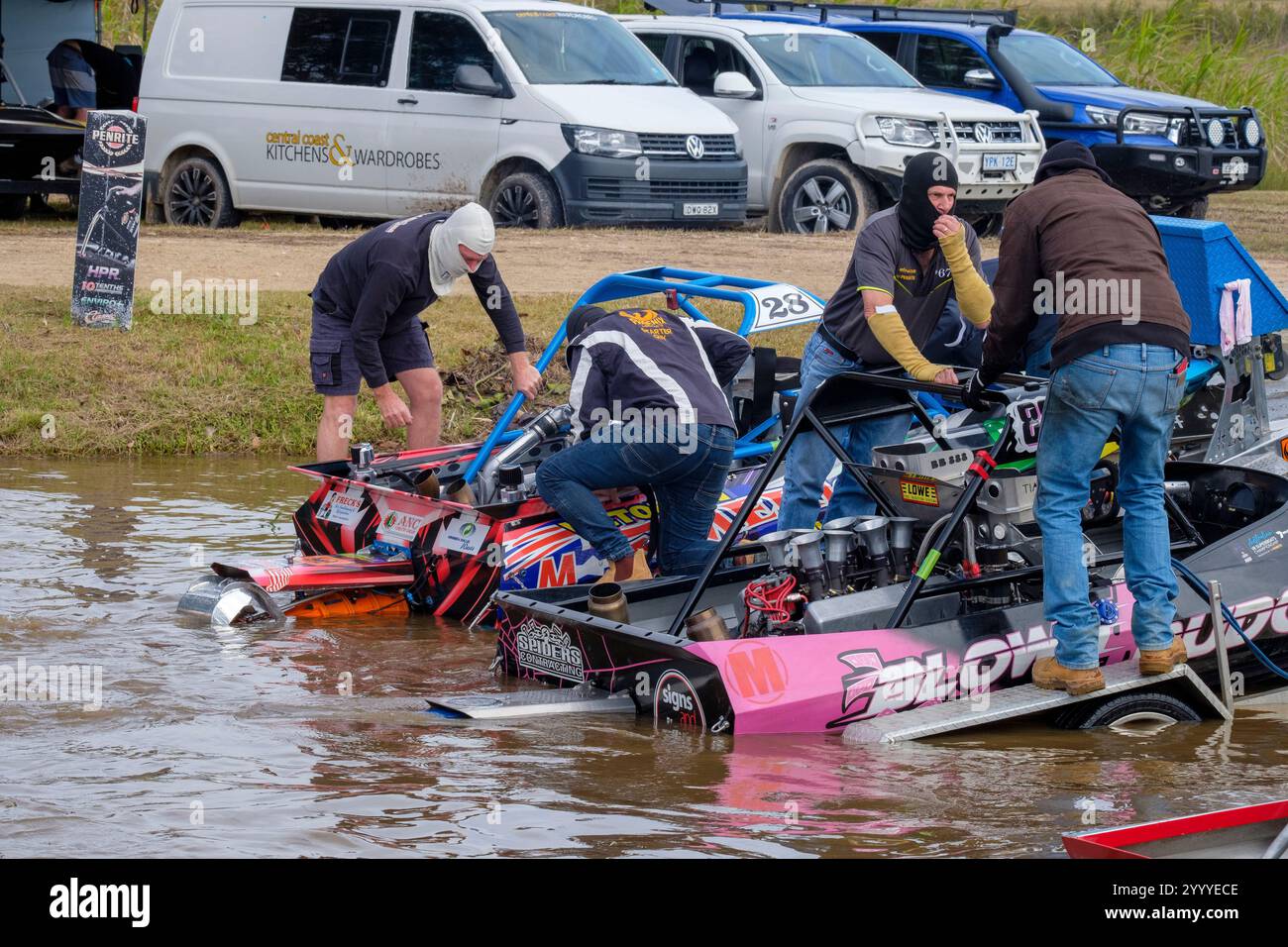 Round 1 qualifying of the "2022 Australian V8 Superboat Championship ...