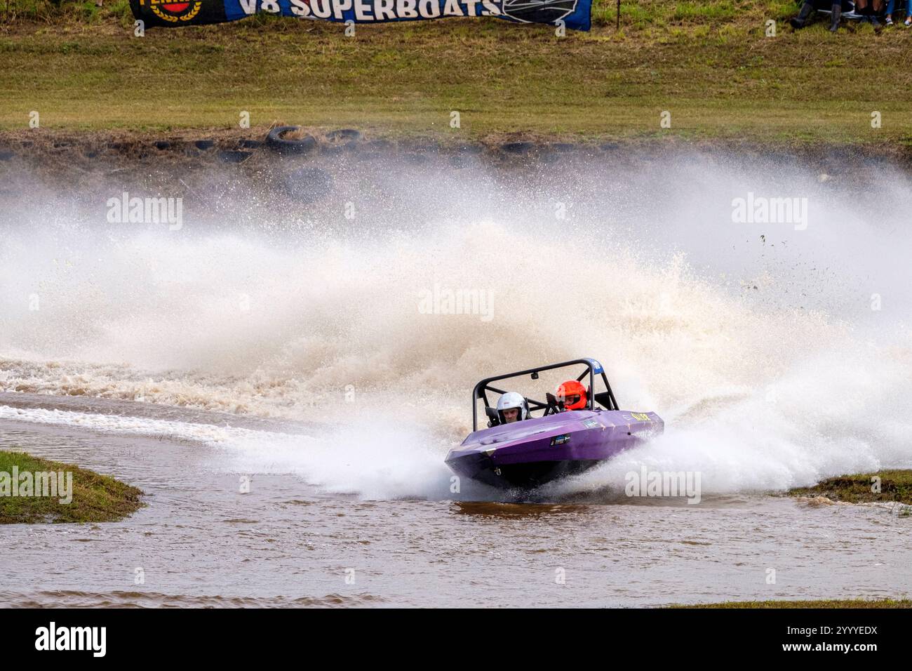 Round 1 qualifying of the "2022 Australian V8 Superboat Championship ...