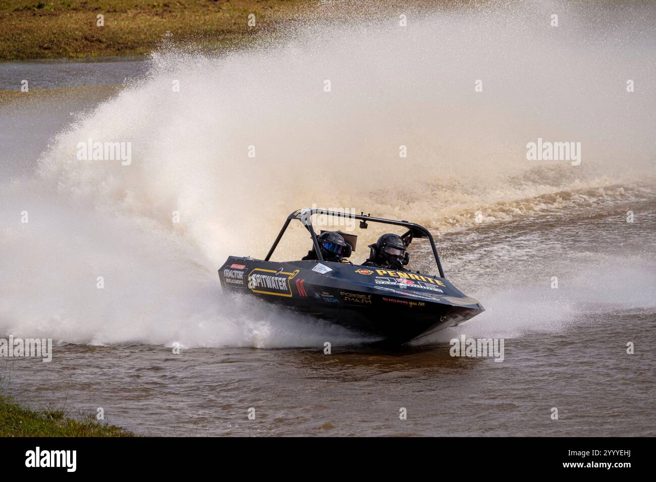 Round 1 qualifying of the "2022 Australian V8 Superboat Championship ...