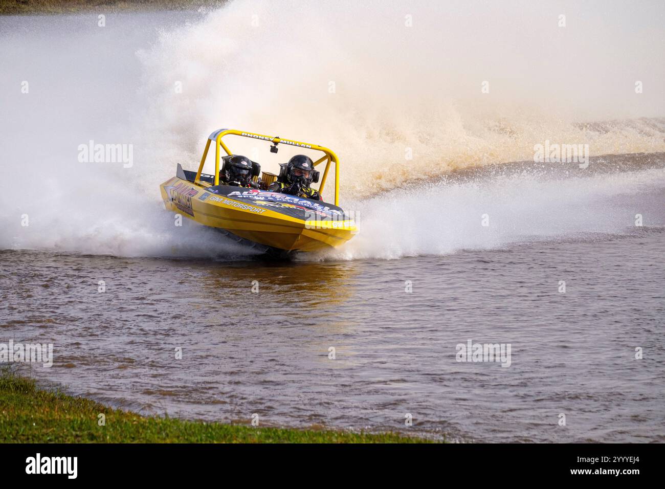 Round 1 qualifying of the "2022 Australian V8 Superboat Championship ...