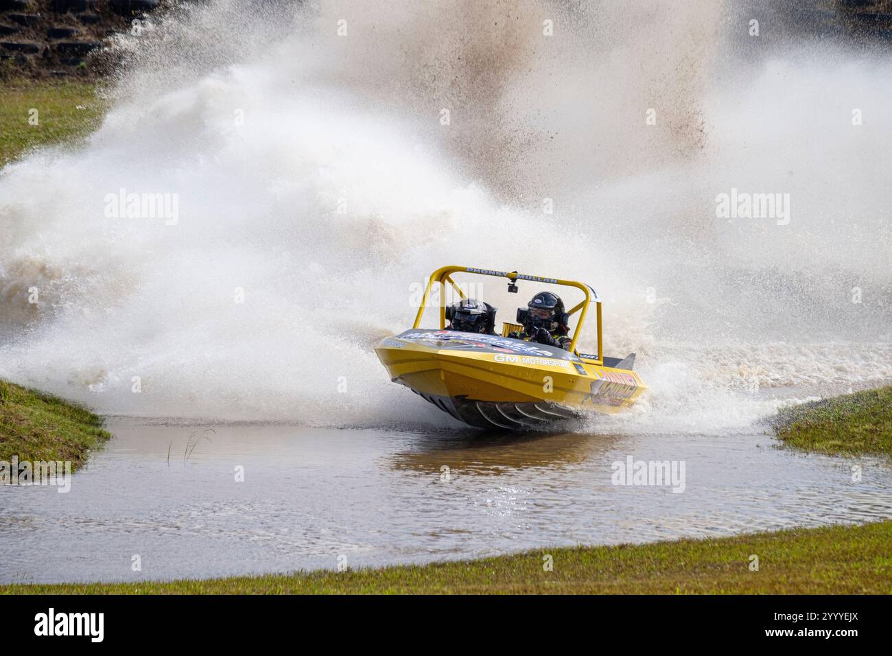 Round 1 qualifying of the "2022 Australian V8 Superboat Championship ...
