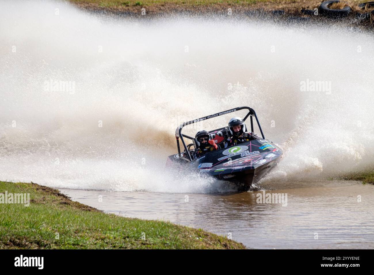 Round 1 qualifying of the "2022 Australian V8 Superboat Championship ...