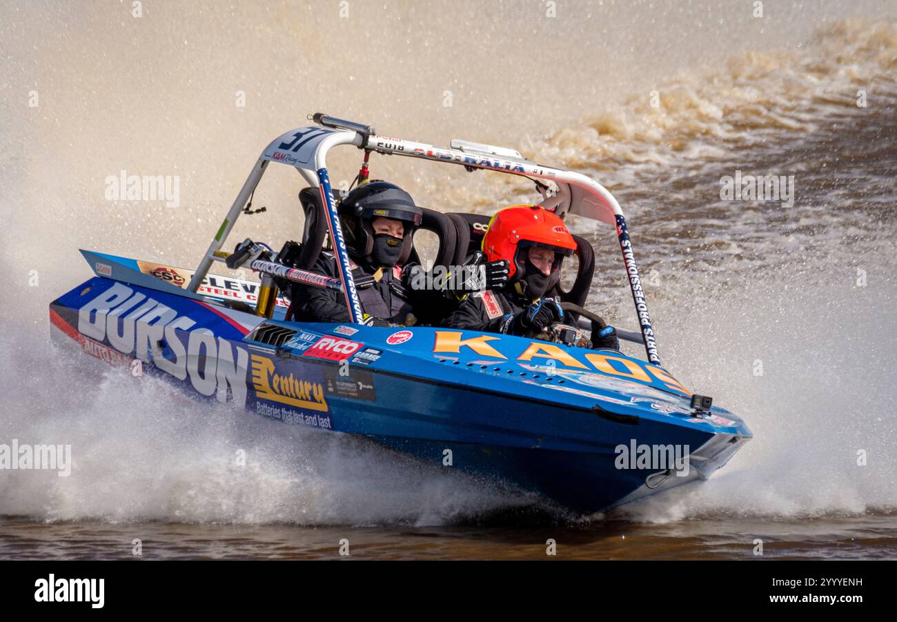 Round 1 qualifying of the "2022 Australian V8 Superboat Championship ...