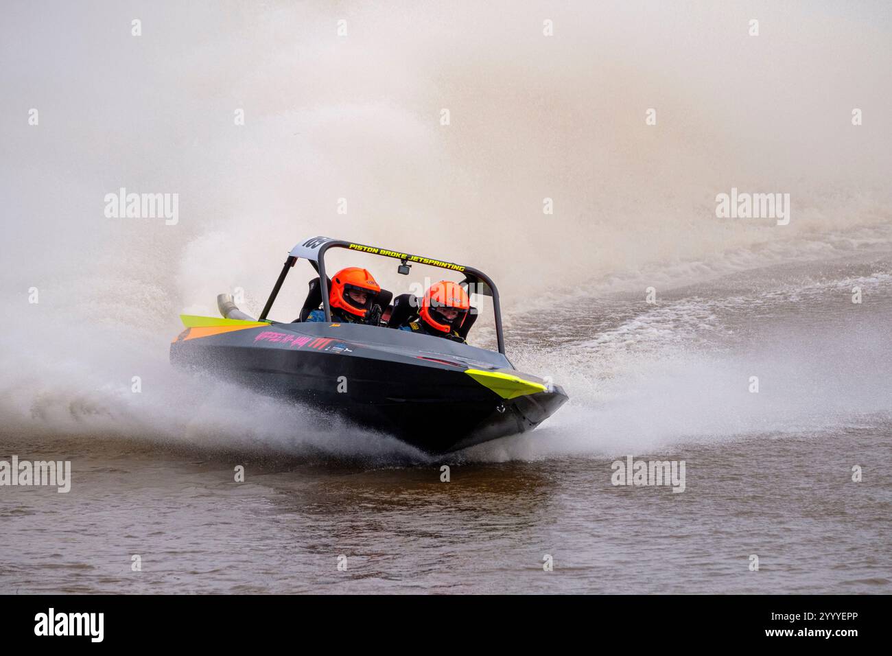 Round 1 qualifying of the "2022 Australian V8 Superboat Championship ...